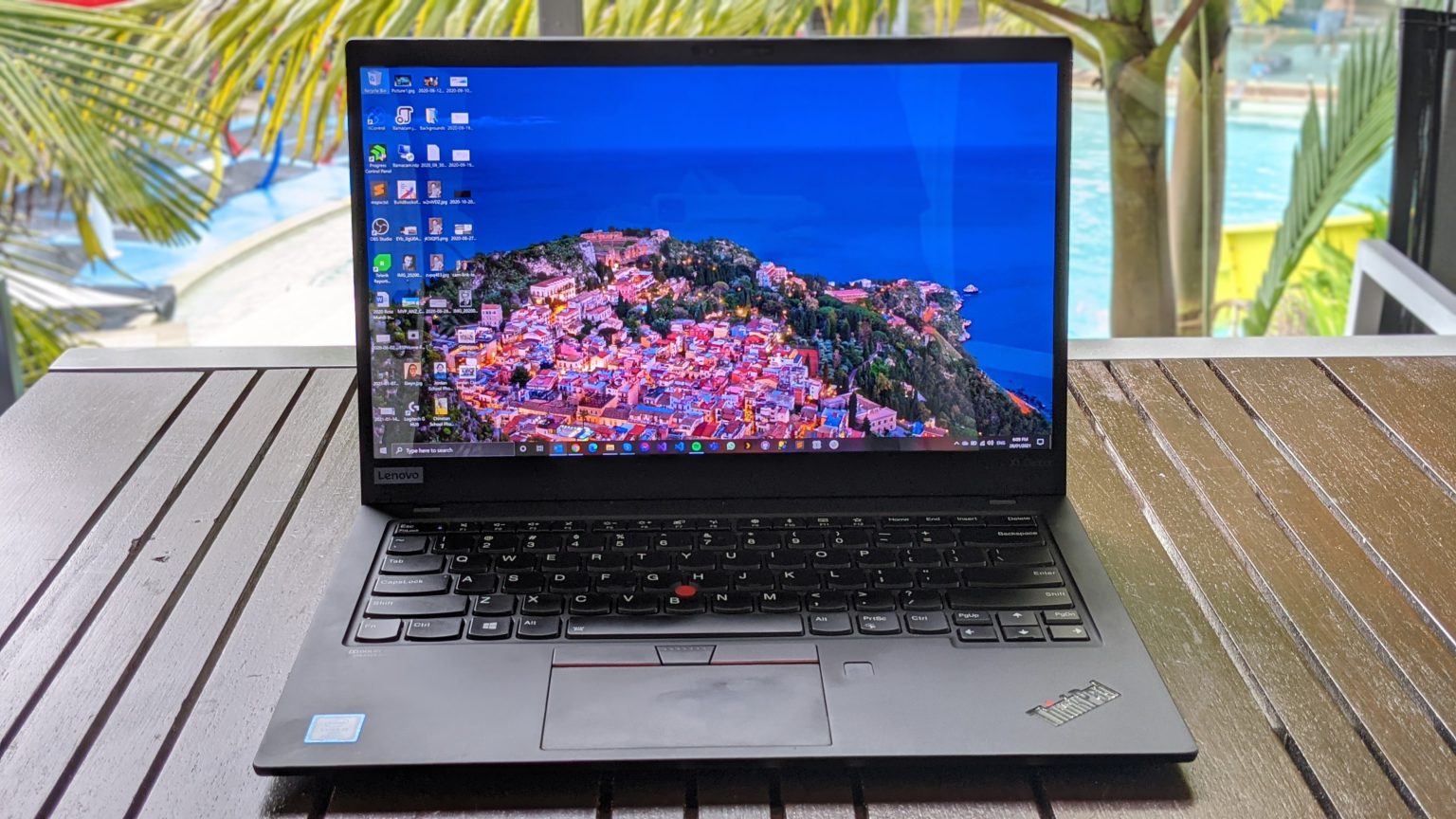 A Year with the Lenovo ThinkPad X1 Carbon Gen 7 | larsklint.com